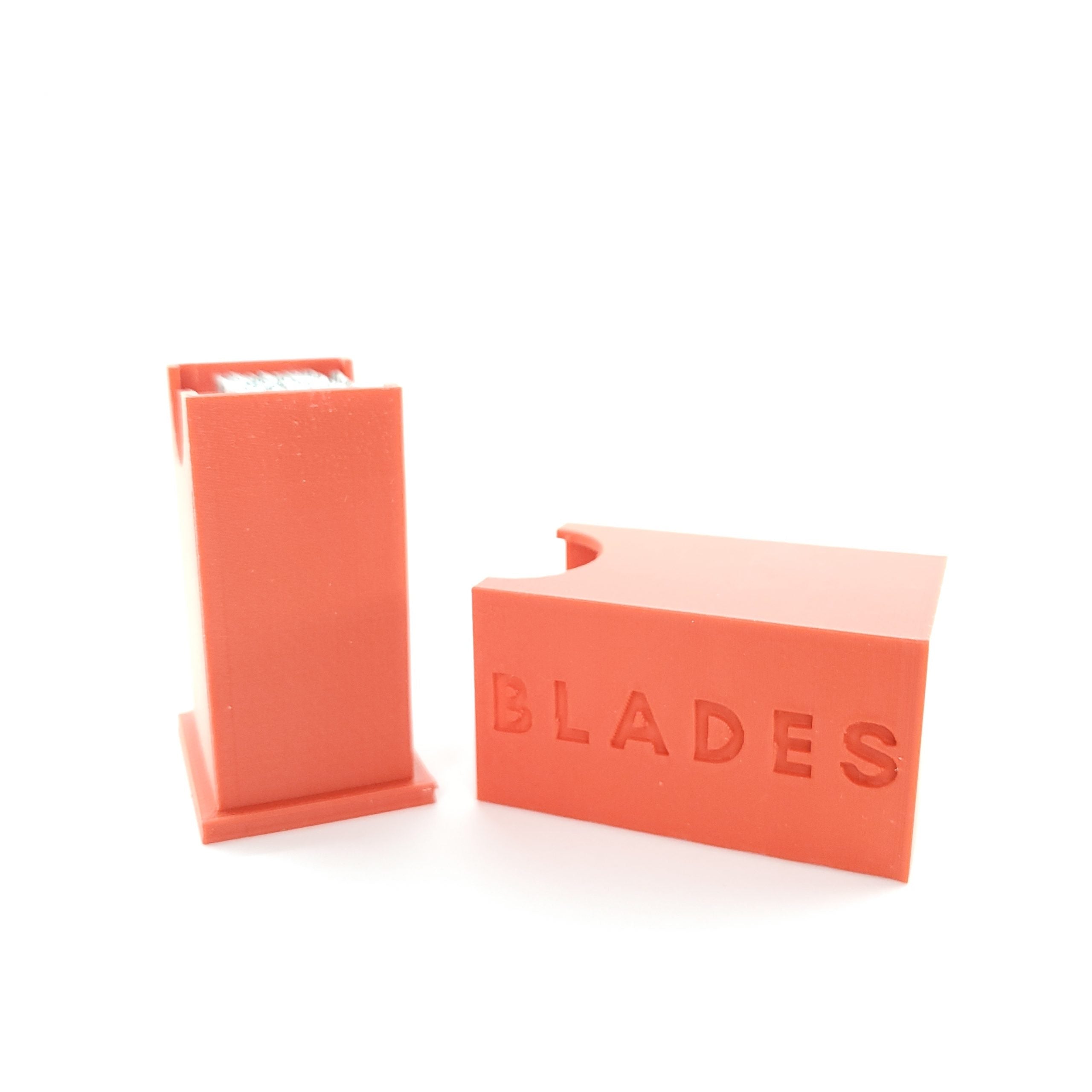 Razor Blade Box – Top of the Chain